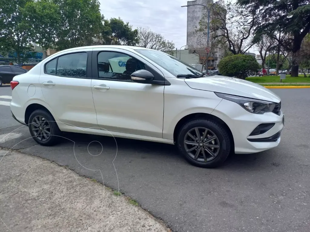 FIAT Cronos 1.3L Drive nuevo color Blanco Alaska precio $18.500.000