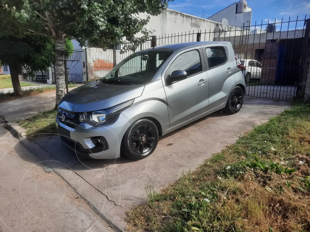 FIAT Mobi Easy Pack Top usado (2017) color Gris precio u$s10.500