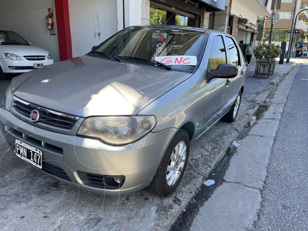 FIAT Palio 5P Attractive usado (2016) color Gris Scandium precio $7.800.000