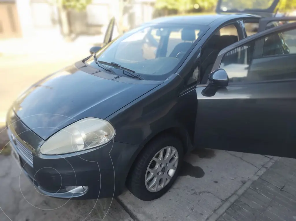 FIAT Punto 5P 1.4 Attractive usado (2011) color Gris Scandium precio $9 ...