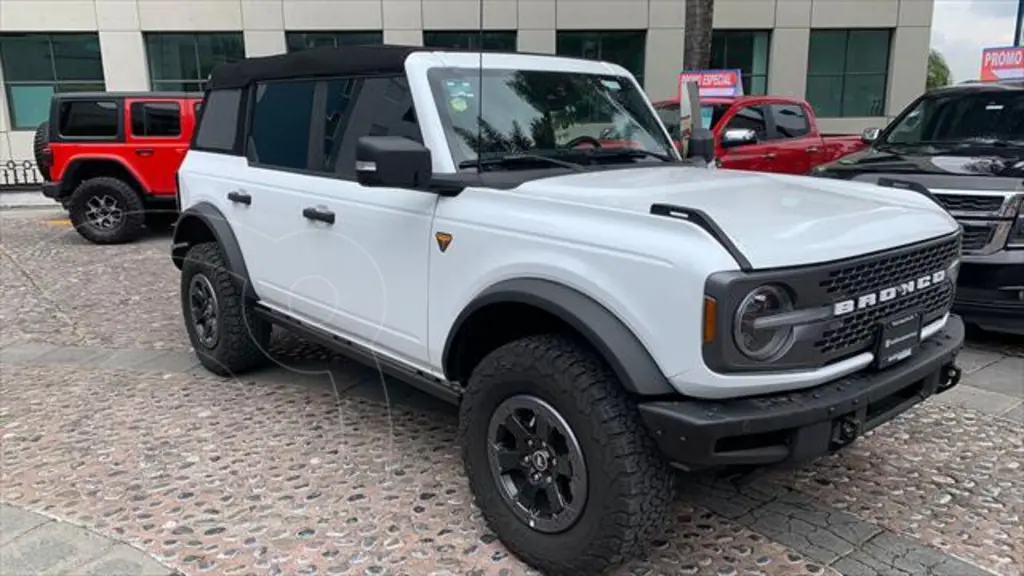 Ford Bronco Badlands 4 Puertas usado (2022) color Blanco precio $1,199,000
