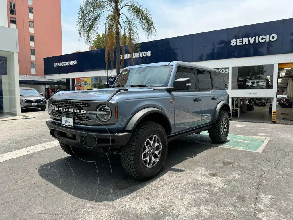 Ford Bronco Badlands 4 Puertas usado (2023) color Gris precio $1,299,000