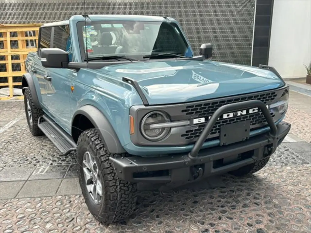 Ford Bronco Badlands 2 Puertas usado (2021) color Azul precio $1,050,000