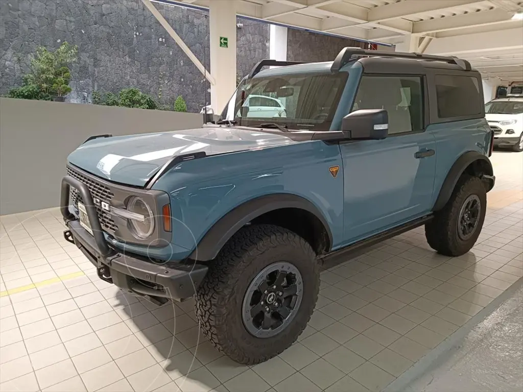 Ford Bronco Badlands 2 Puertas usado (2022) color Gris precio $1,239,900