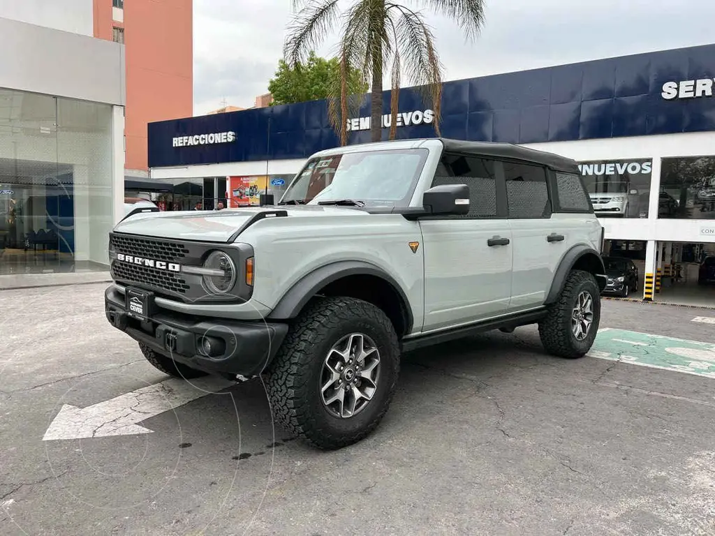 Ford Bronco Badlands 4 Puertas usado (2022) color Gris precio $1,145,000
