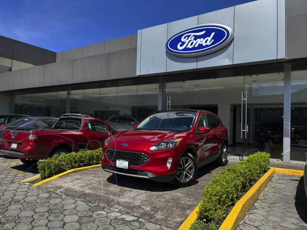 Ford Escape Hibrida SEL LIMITED HEV usado (2022) color Rojo precio $679,000