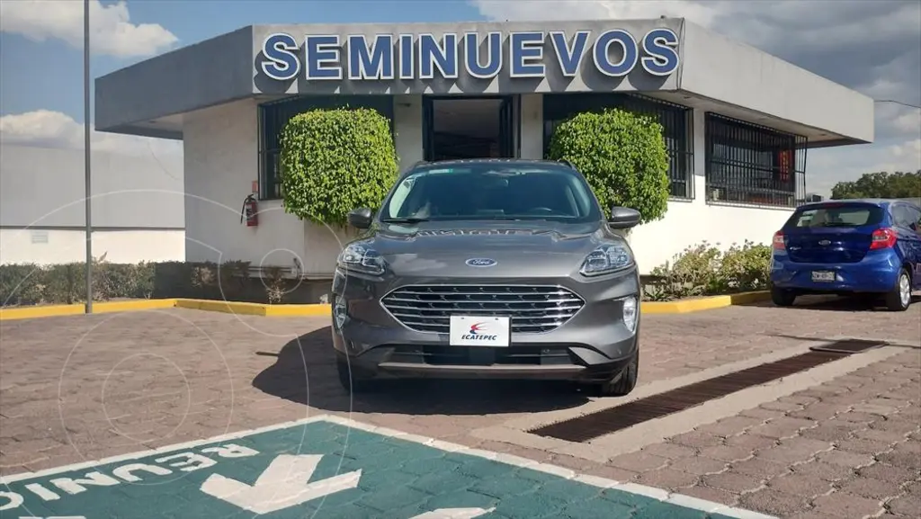 Ford Escape Hibrida TITANIUM HEV usado (2022) color Gris Oscuro precio ...