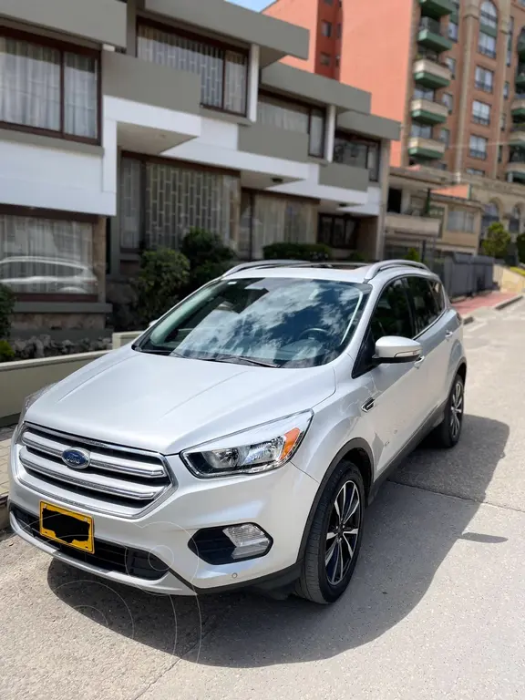 Ford Escape 2.0L Titanium 4x4 usado (2017) color Plata precio $95.000.000