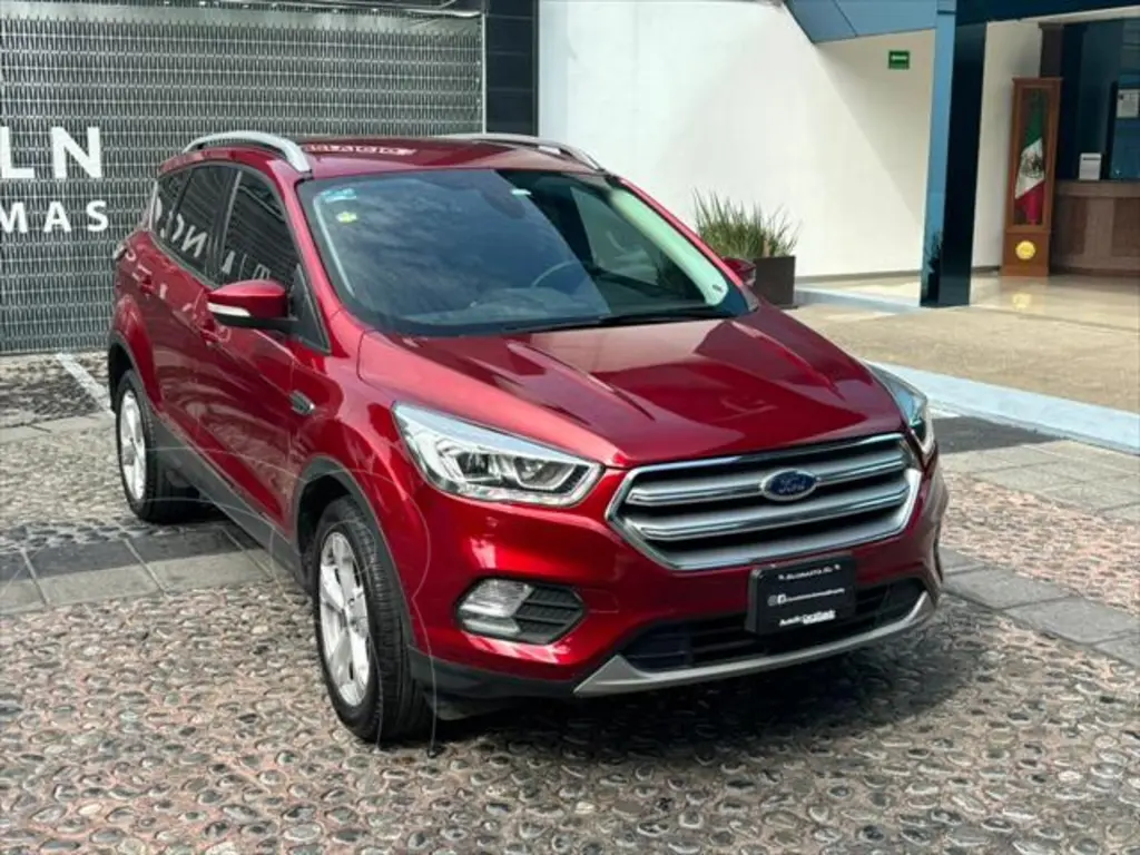 Ford Escape Trend Advance usado (2019) color Rojo precio $395,000