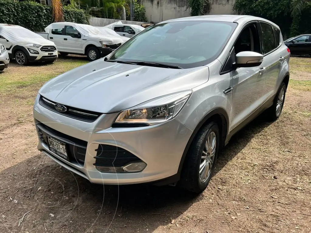 Ford Escape S Plus usado (2015) color Plata precio $289,000