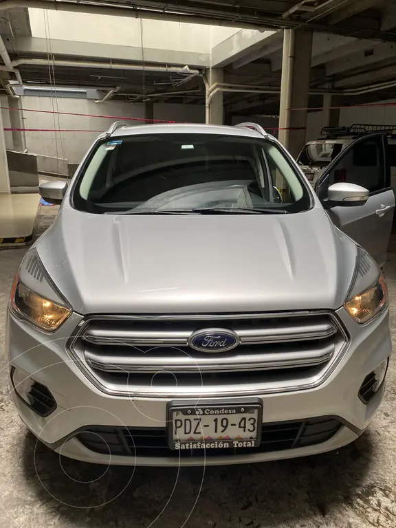 Ford Escape Trend Advance usado (2017) color Plata precio $299,000