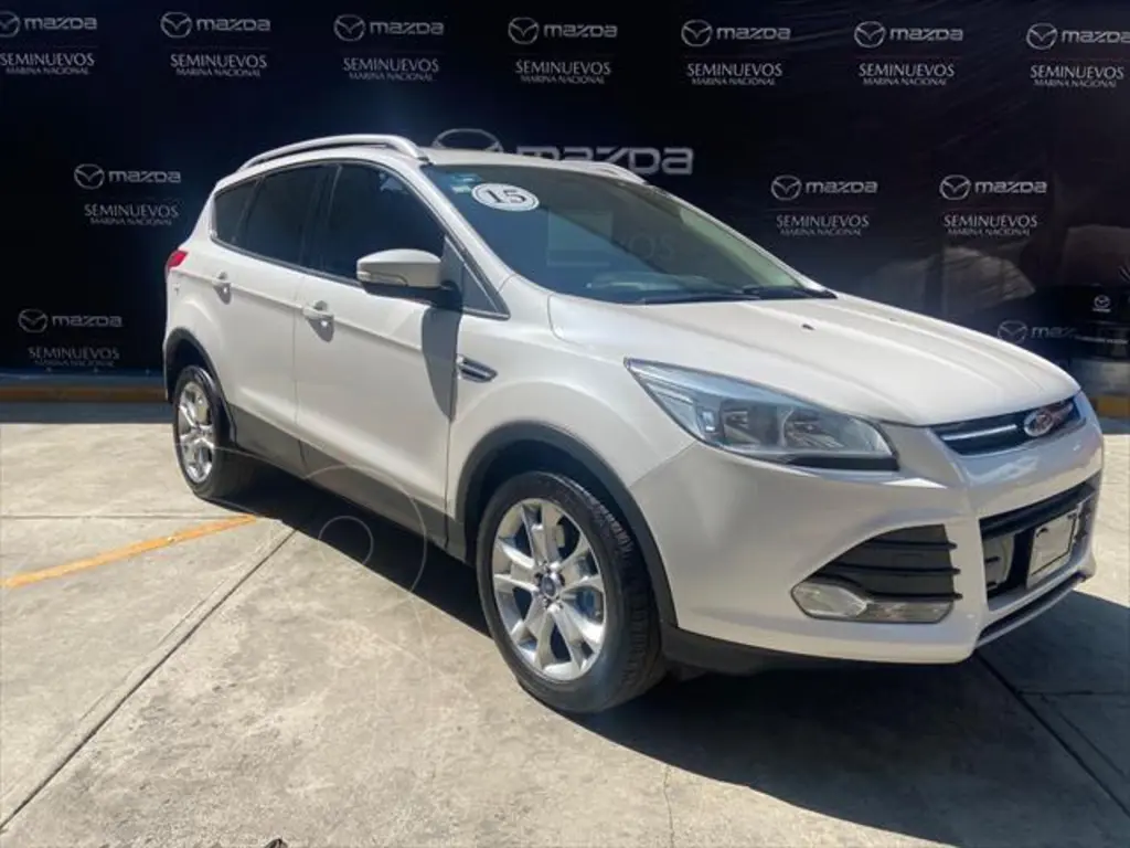 Ford Escape Titanium EcoBoost usado (2015) color Blanco precio $259,000