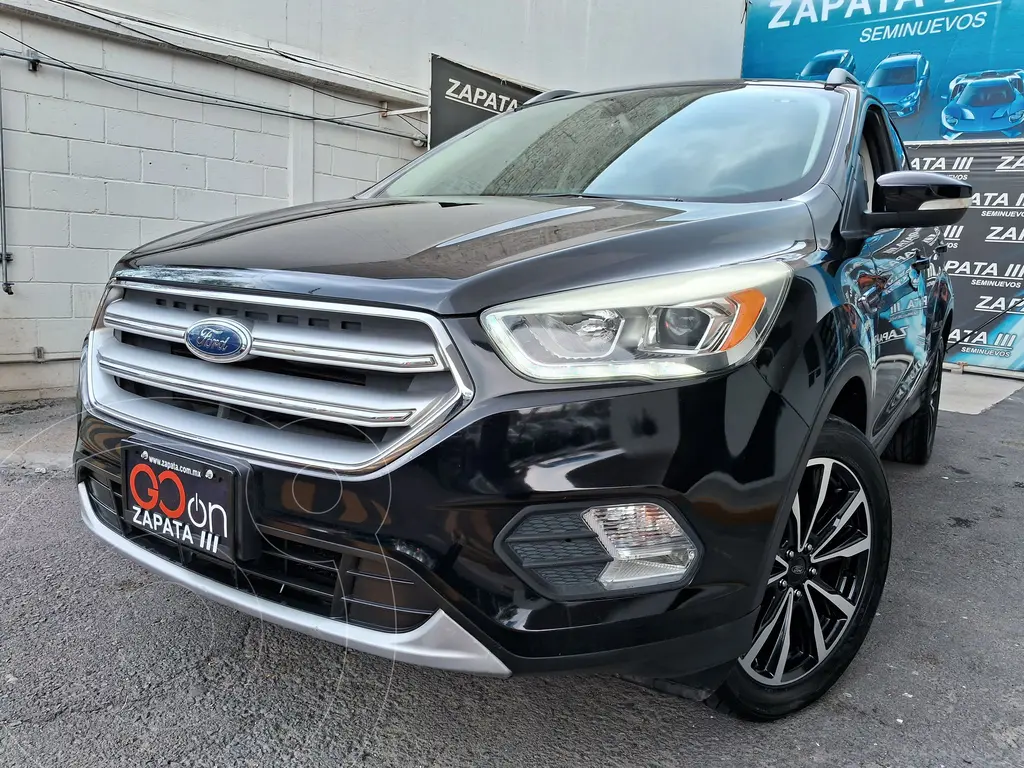 Ford Escape Titanium EcoBoost usado (2017) color Negro precio $350,000