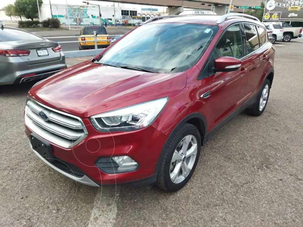 Ford Escape Trend Advance EcoBoost usado (2019) color Rojo precio $410,000