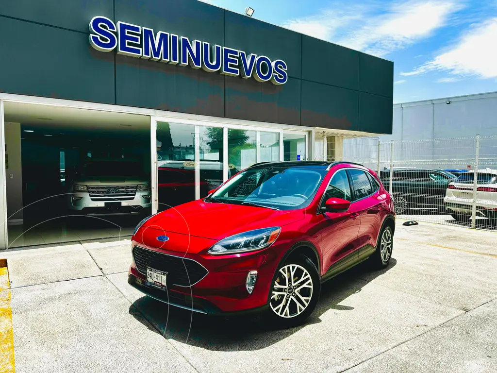 Ford Escape Titanium EcoBoost usado (2022) color Rojo precio $580,000