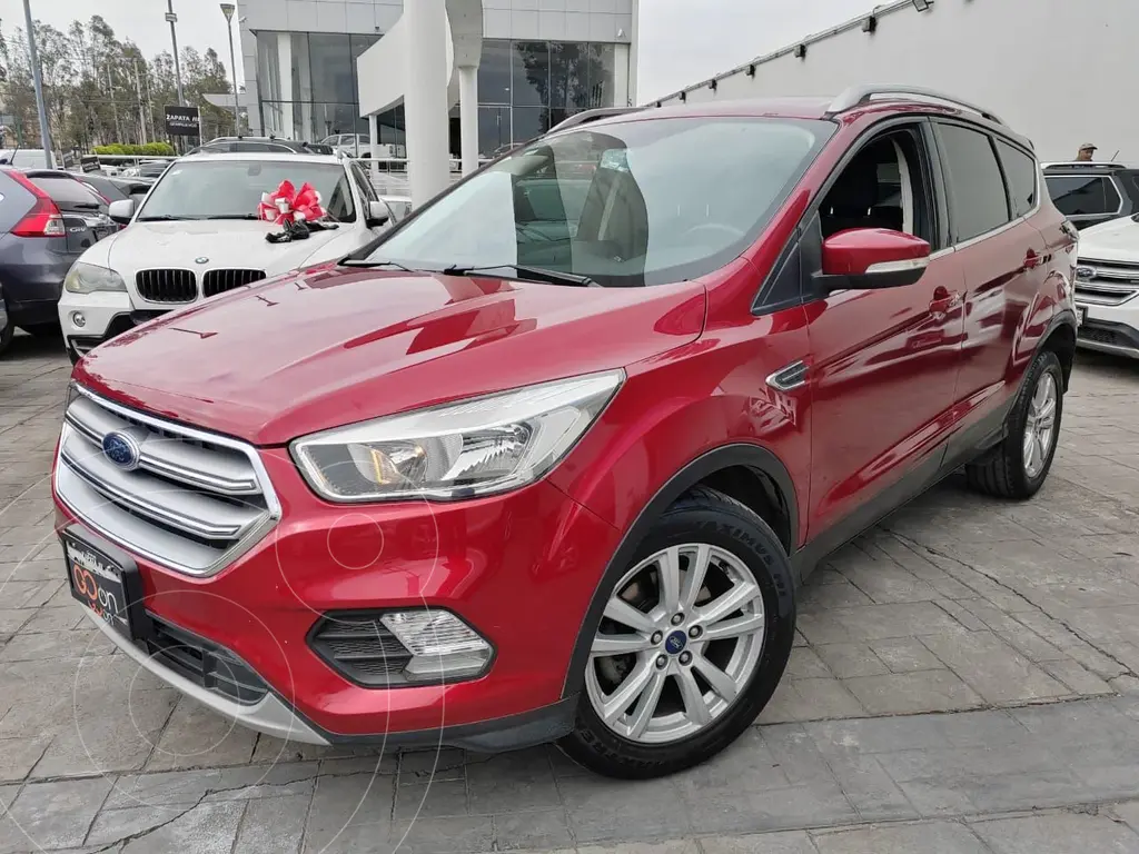 Ford Escape S Plus usado (2018) color Rojo precio $300,000