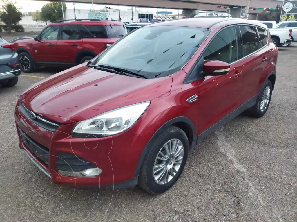Ford Escape S Plus usado (2016) color Rojo precio $249,000