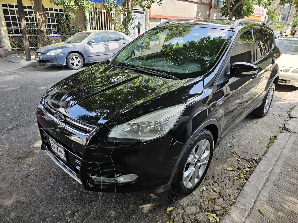 Ford Escape Titanium EcoBoost usado (2016) color Negro Profundo precio ...