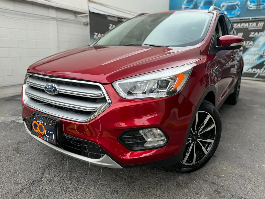 Ford Escape Titanium EcoBoost usado (2017) color Rojo precio $289,000