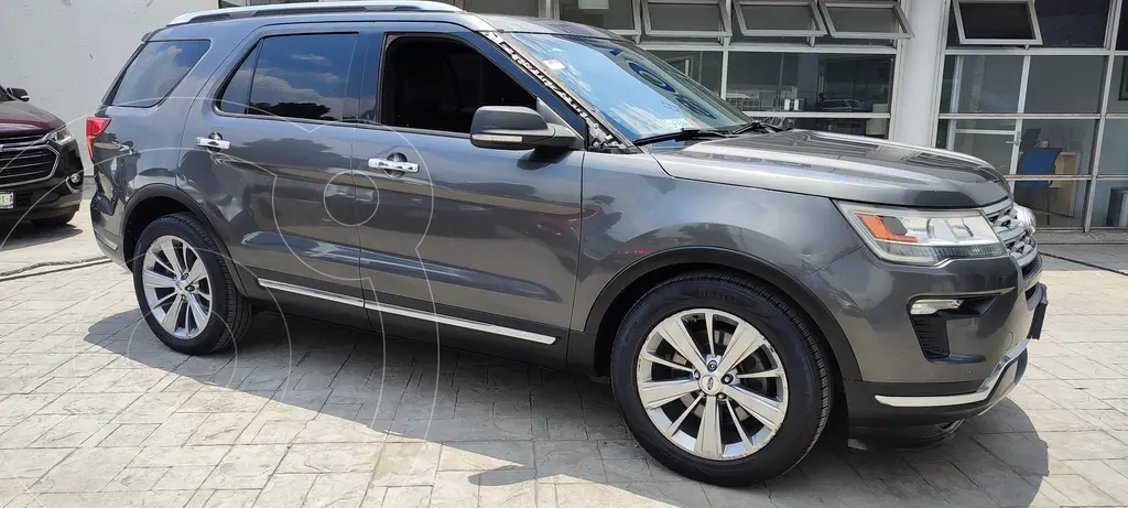 Ford Explorer Limited 4x4 usado (2018) color Gris precio $595,000