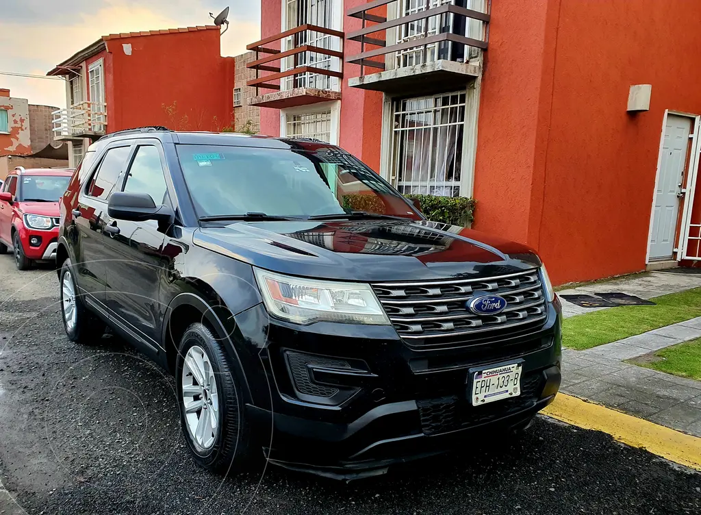 Ford Explorer XLT Base usado (2017) color Negro Profundo precio $185,000
