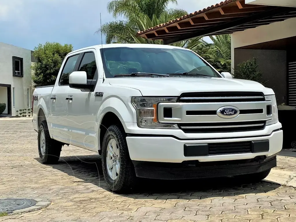 Ford F-150 Doble Cabina 4x4 V8 financiado en mensualidades enganche $115,600
