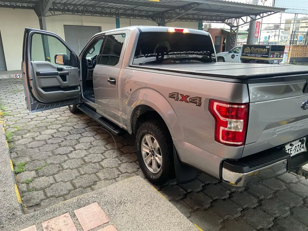 Ford F150 3.5L XLT 4x4 CD usado (2021) color Gris precio u$s49.500