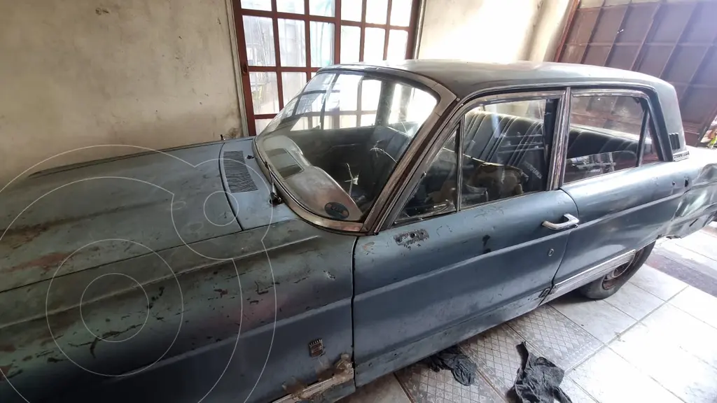 Ford Falcon Futura usado (2000) color Celeste precio $1.900.000