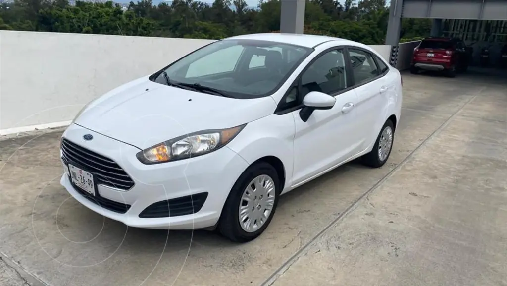 Ford Fiesta Sedan S usado (2016) color Blanco precio $179,000