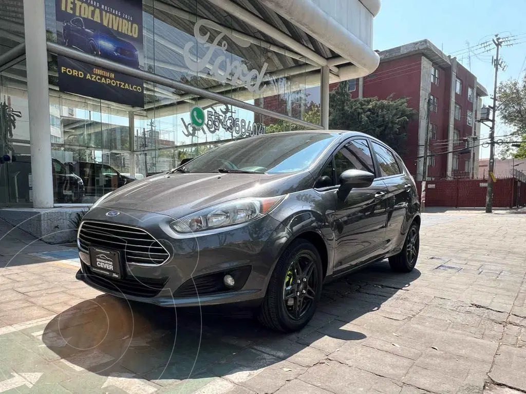 Ford Fiesta Sedan SE usado (2017) color Gris precio $199,000