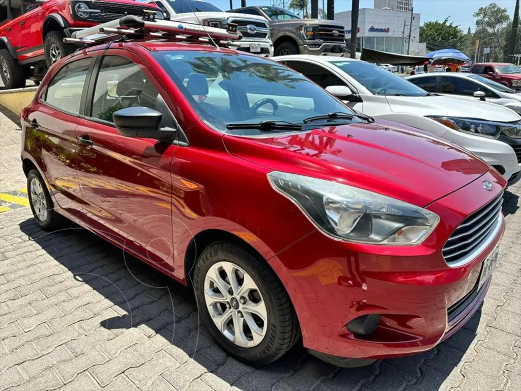 Ford Figo Hatchback Energy Aut usado (2017) color Rojo precio $229,000