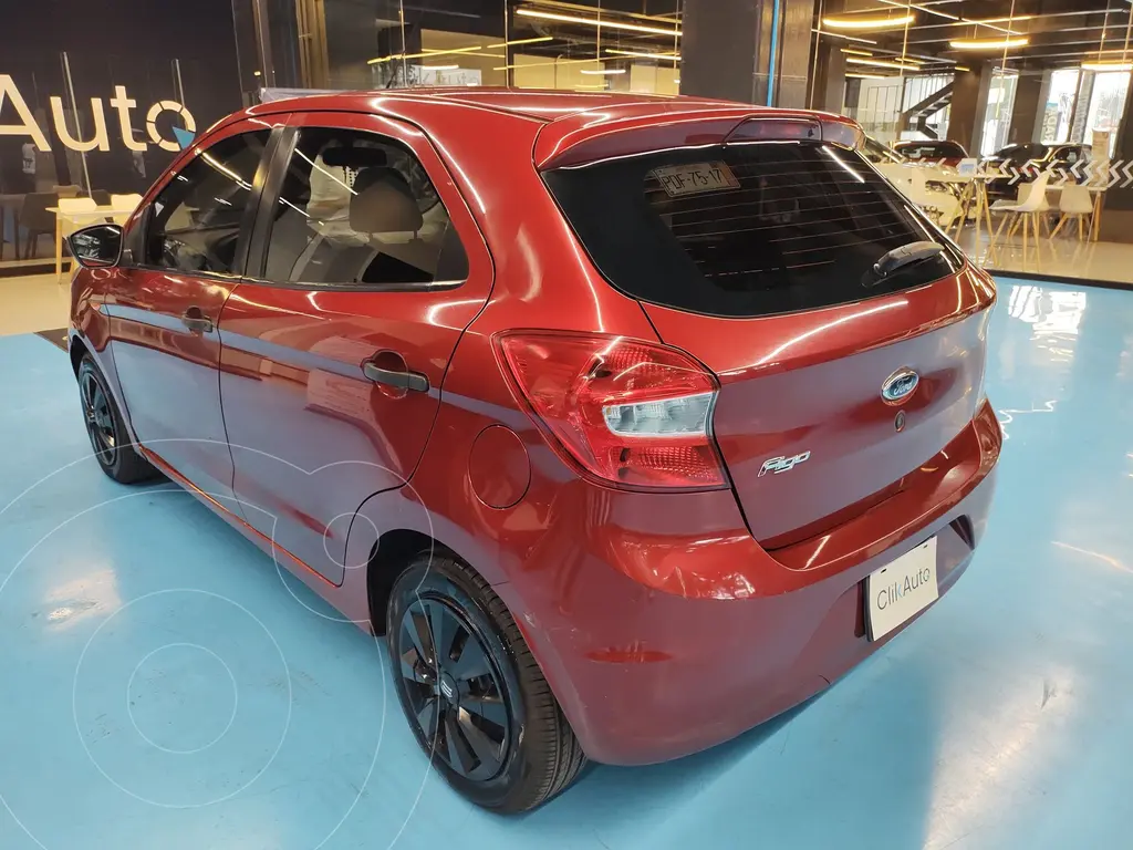 Ford Figo Sedan Impulse usado (2017) color Rojo precio $172,000