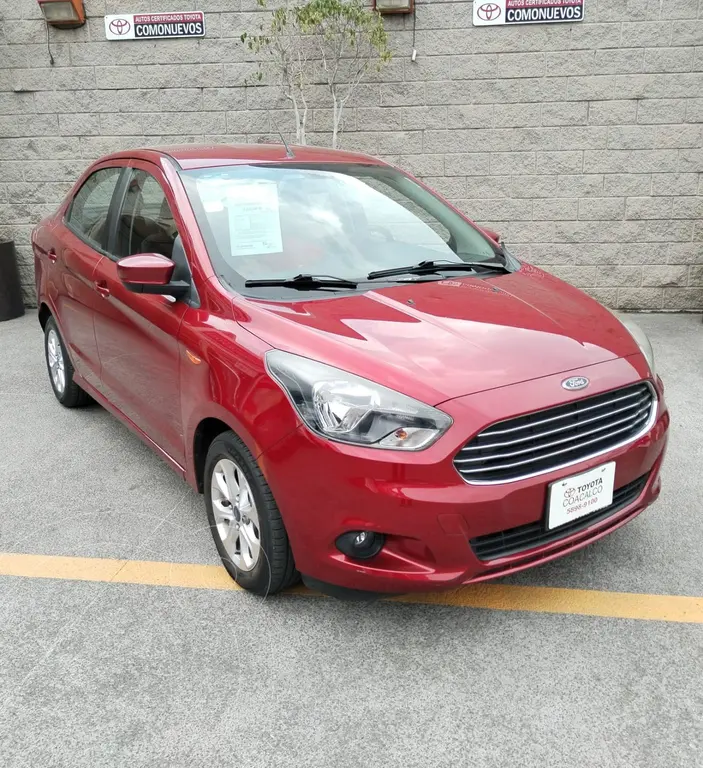 Ford Figo Sedan Titanium Aut usado (2018) color Rojo precio $211,000
