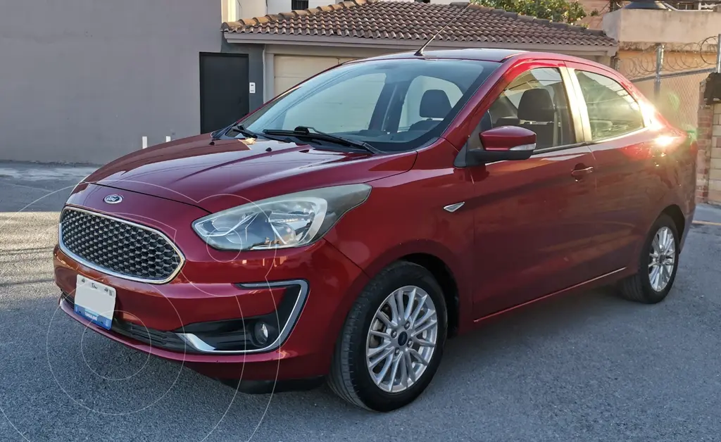 Ford Figo Sedan Titanium Aut usado (2019) color Rojo Rubi precio $205,000