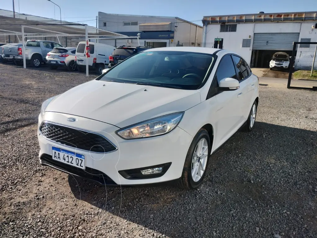 Ford Focus FOCUS L/16 1.6 4 P S usado (2016) color Blanco precio $7.800.000