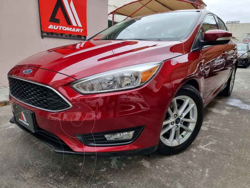 Ford Focus SE Aut usado (2017) color Rojo precio $179,000
