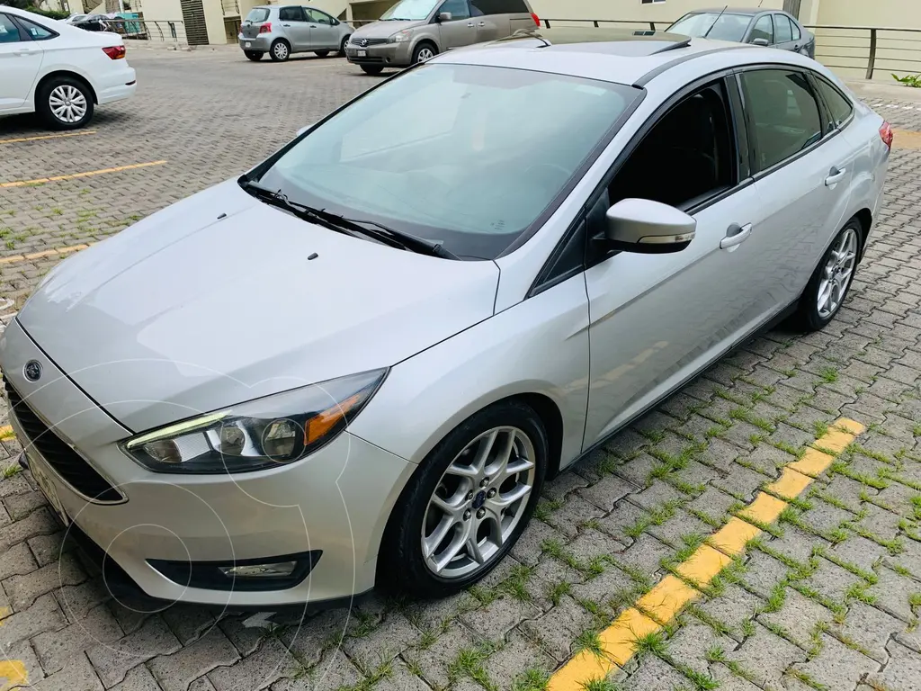 Ford Focus SE Luxury Aut usado (2016) color Plata Estelar precio $202,000