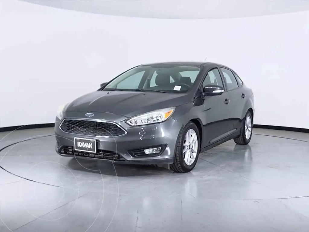 Ford Focus SE usado (2016) color Negro precio $223,999