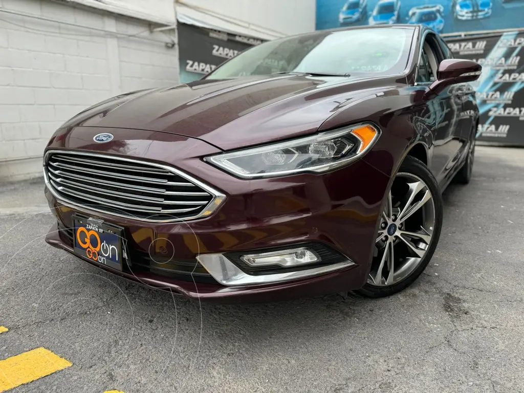 Ford Fusion Titanium usado (2017) color marrn precio $314,000