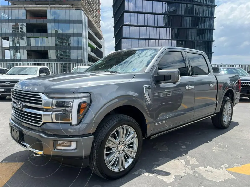 Ford Lobo HEV Platinum Plus usado (2024) color Gris precio $1,559,000