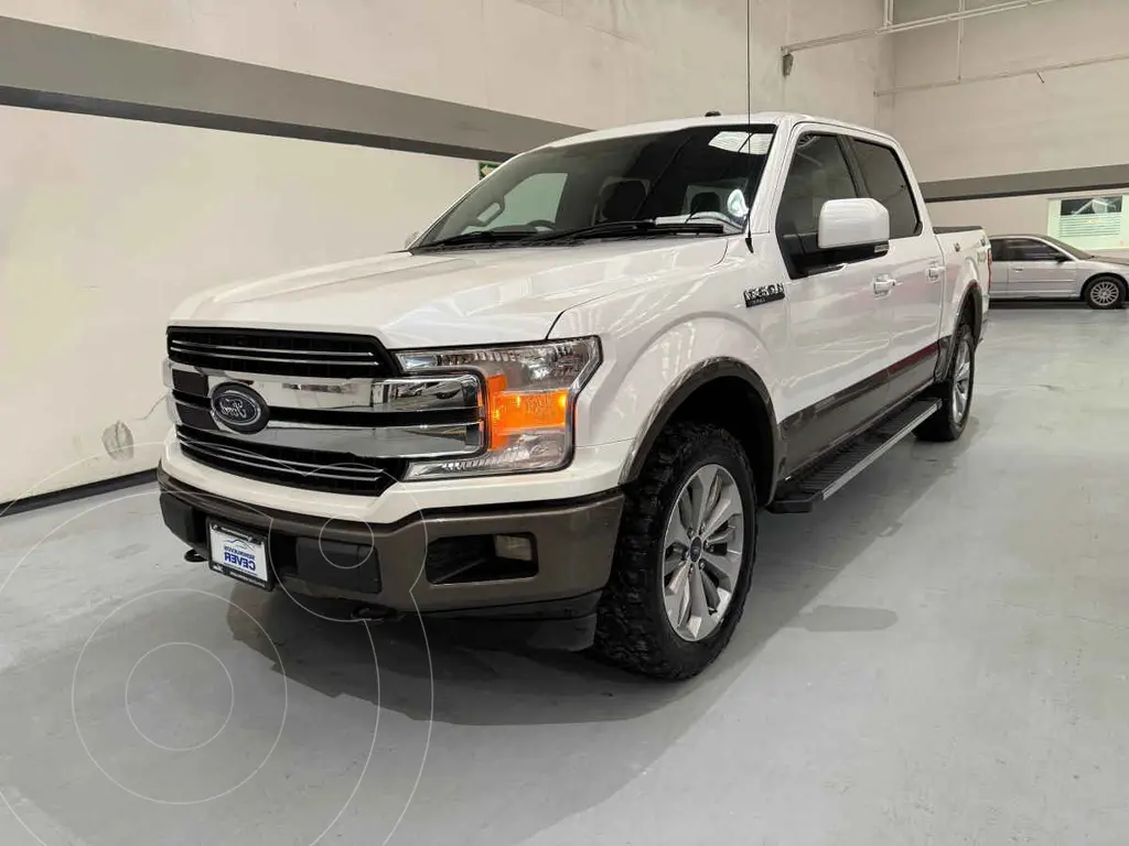 Ford Lobo Doble Cabina Lariat 4x4 usado (2018) color Blanco precio $669,000