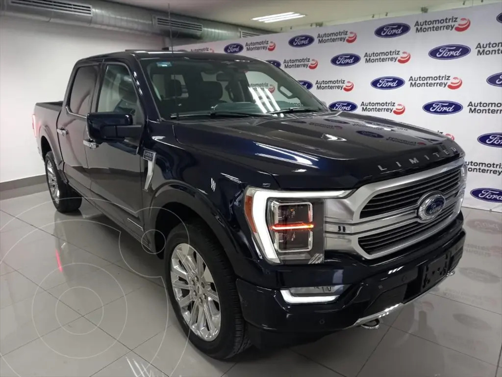 Ford Lobo Lariat Crew Cab 4x4 usado (2022) color Azul Marino precio ...