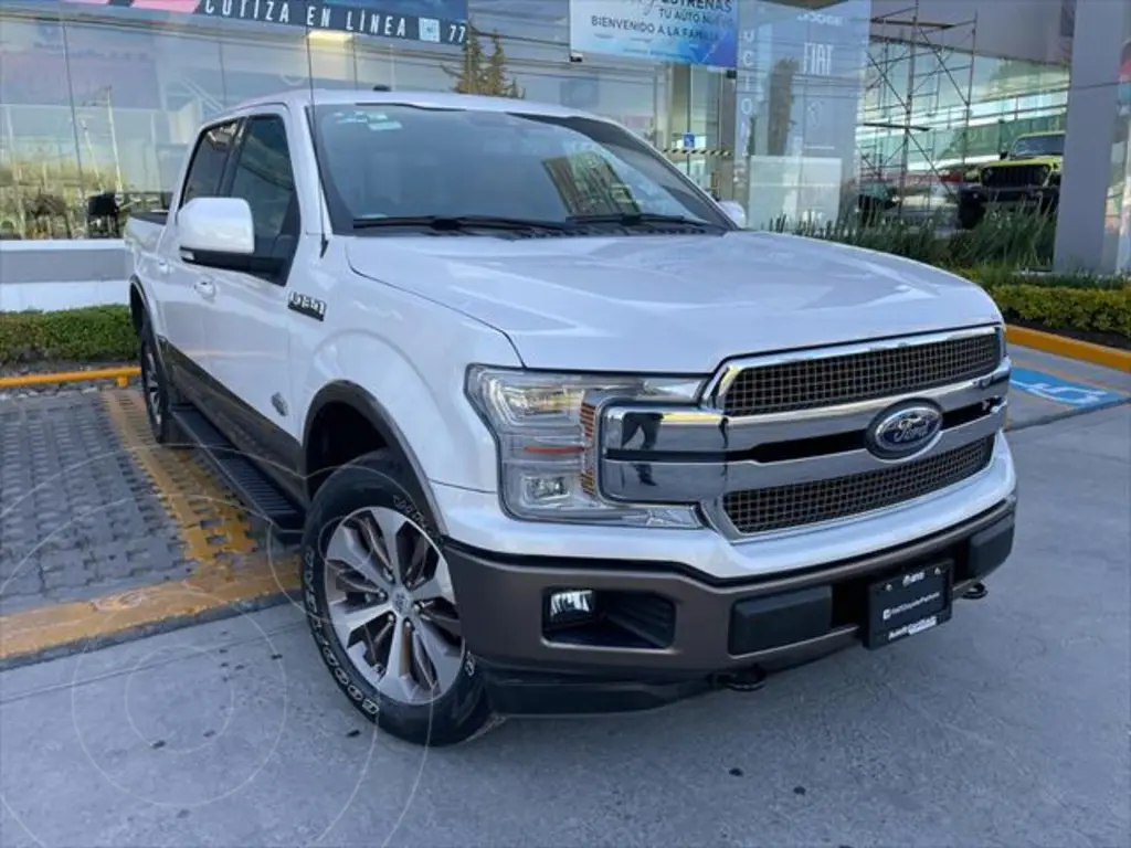 Ford Lobo Doble Cabina King Ranch usado (2019) color Blanco precio $790,000