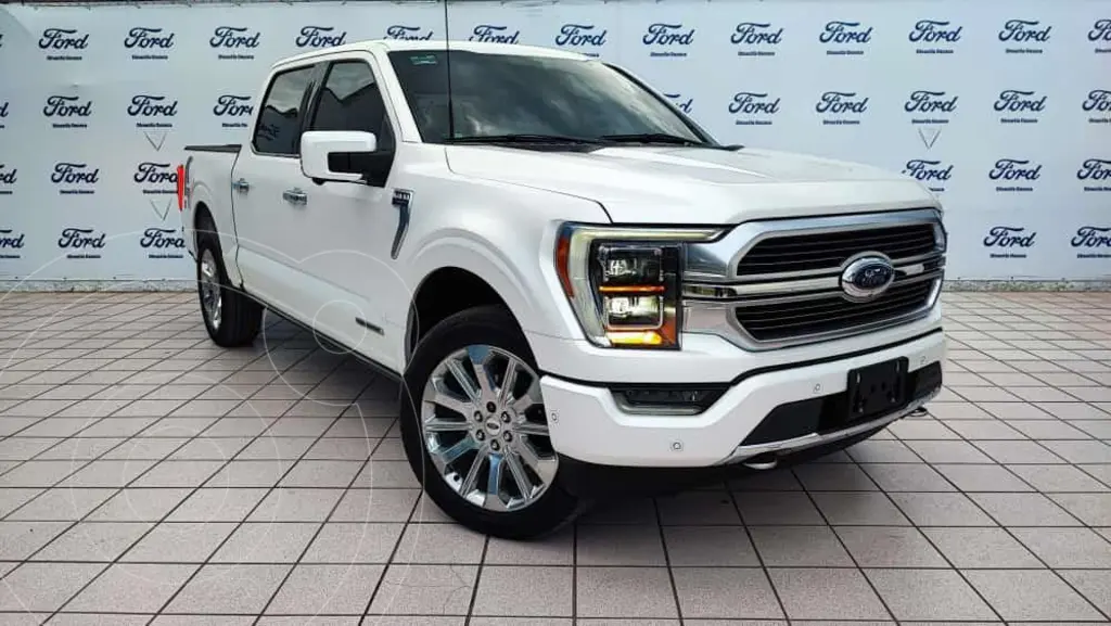 Ford Lobo Lariat Crew Cab 4x4 usado (2021) color Blanco precio $1,270,000