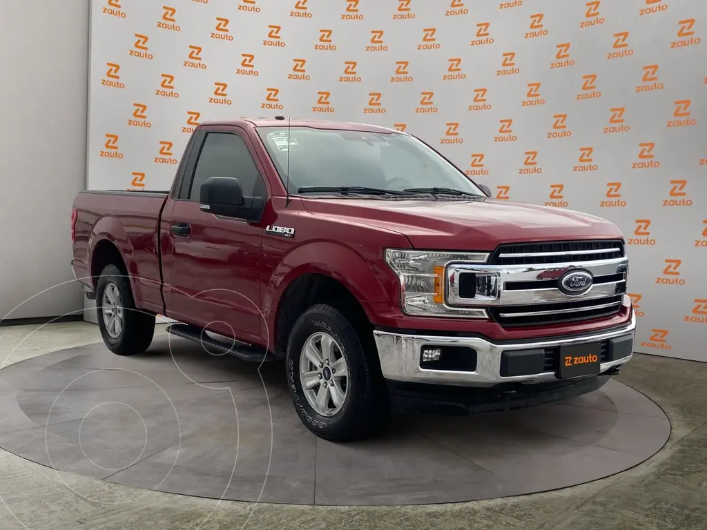 Ford Lobo XLT Crew Cab 4x4 V8 usado (2019) color ROJO RUBI METALICO precio $610,000