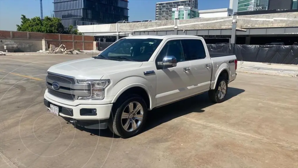 Ford Lobo Platinum Crew Cab 4x4 usado (2020) color Blanco precio $1,198,000