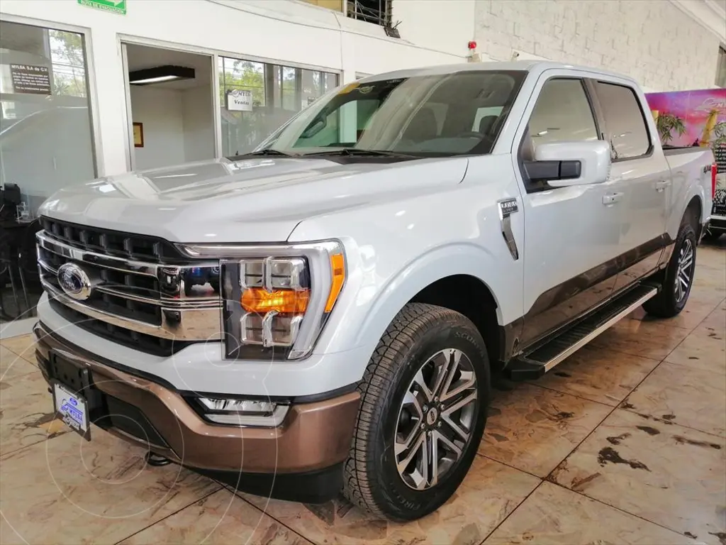 Ford Lobo LARIAT CREW CAB 4X4 3.5L GTDI V6 usado (2022) color Blanco precio $1,230,000