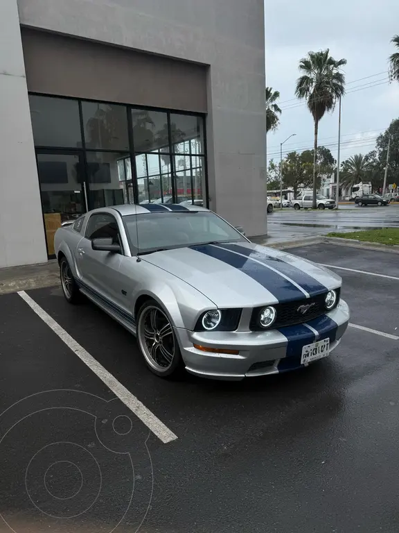 Ford Mustang GT Equipado Vip Aut usado (2005) color Gris precio $150,000