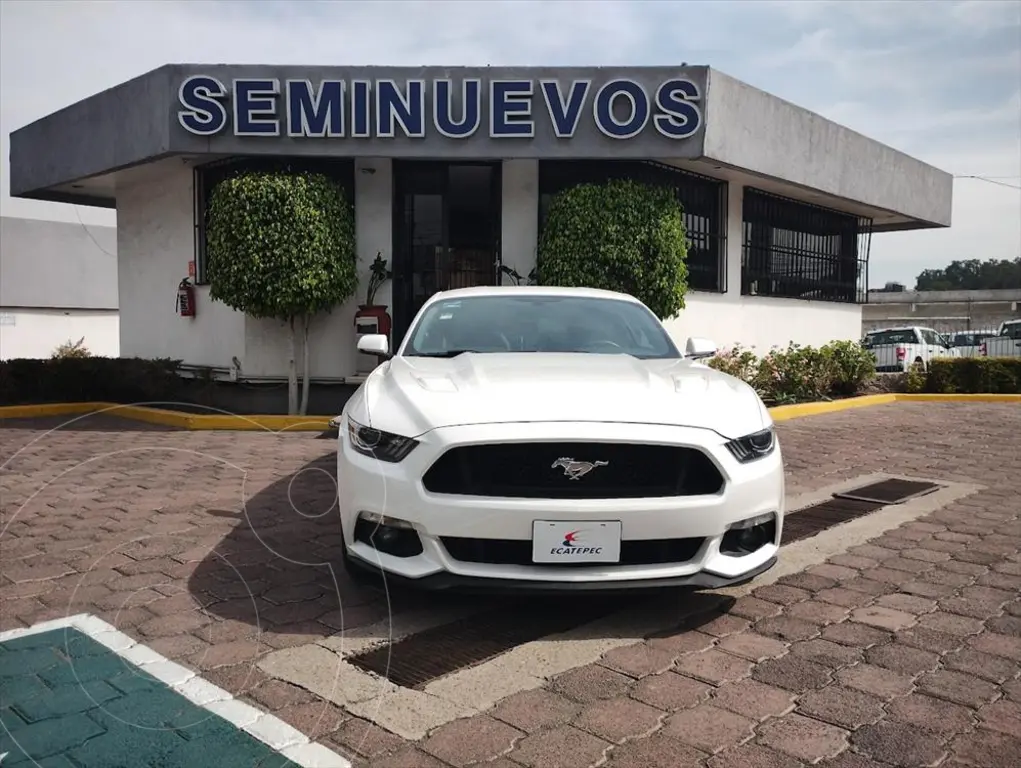 Ford Mustang GT 5.0L V8 Aut usado (2017) color Blanco precio $695,000