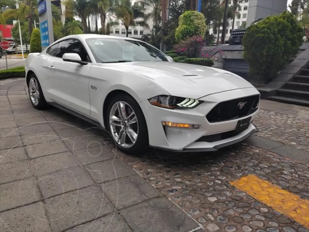 Ford Mustang V8 usado (2020) color Blanco precio $829,000